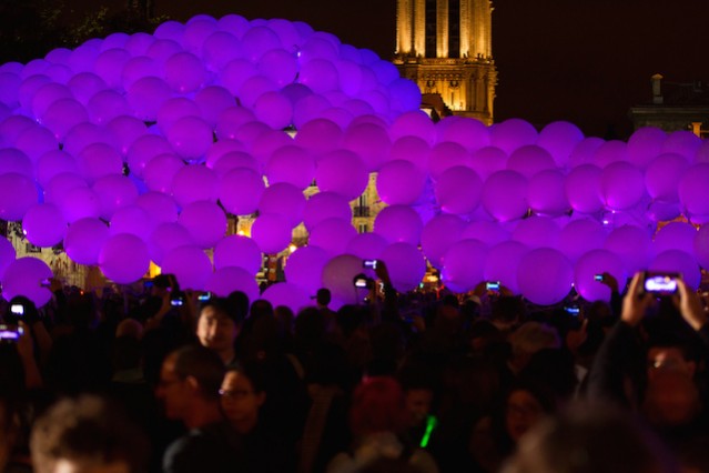 Interactive Burble Installation in Paris – Fubiz Media