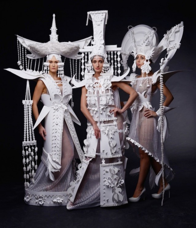 Folkloric Costumes in Paper Craft – Fubiz Media