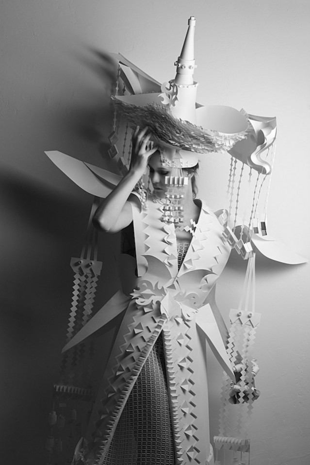 Folkloric Costumes in Paper Craft – Fubiz Media