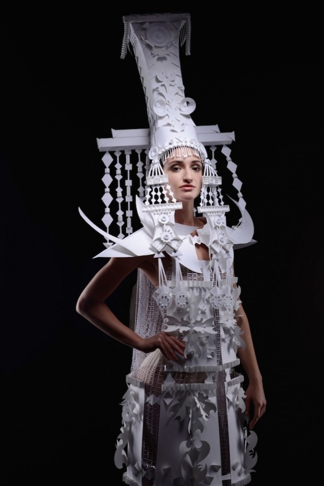 Folkloric Costumes in Paper Craft – Fubiz Media