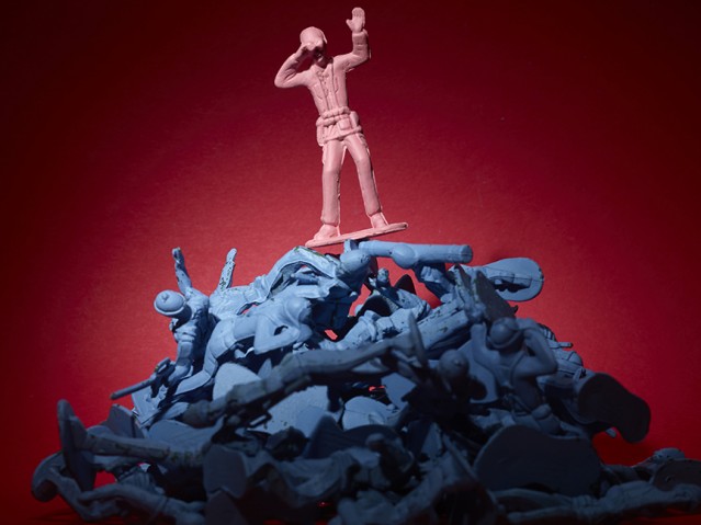 Full Color Objects Composition – Fubiz Media