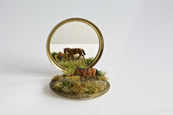 Miniatures Scenes Sculpture with Everyday Objects – Fubiz Media