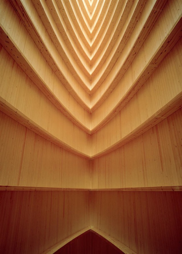 Curved Chapel in Finland – Fubiz Media