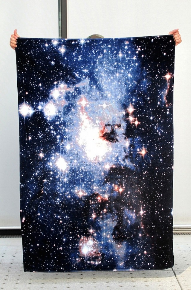 Cosmic Carpets and Towels – Fubiz Media