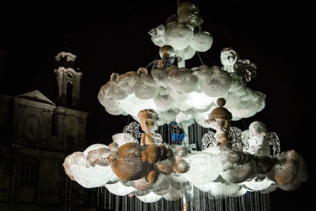 Christmas Tree Cloud – Fubiz Media