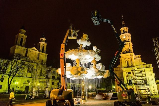 Christmas Tree Cloud – Fubiz Media