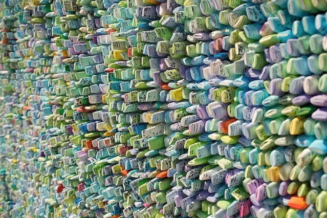 Paper Turned into Colorful Gradient Images – Fubiz Media