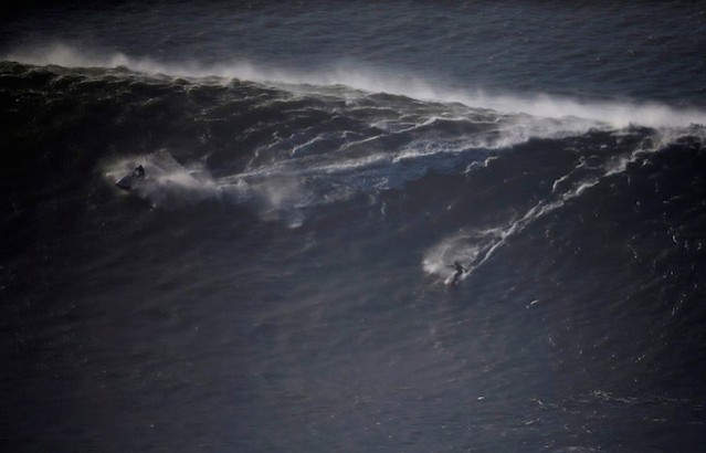 Surfing on Big Waves in Portugal – Fubiz Media