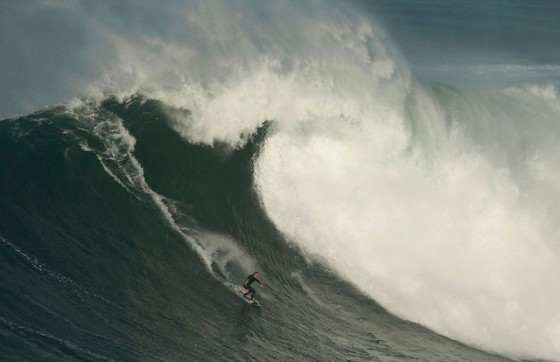 Surfing on Big Waves in Portugal – Fubiz Media