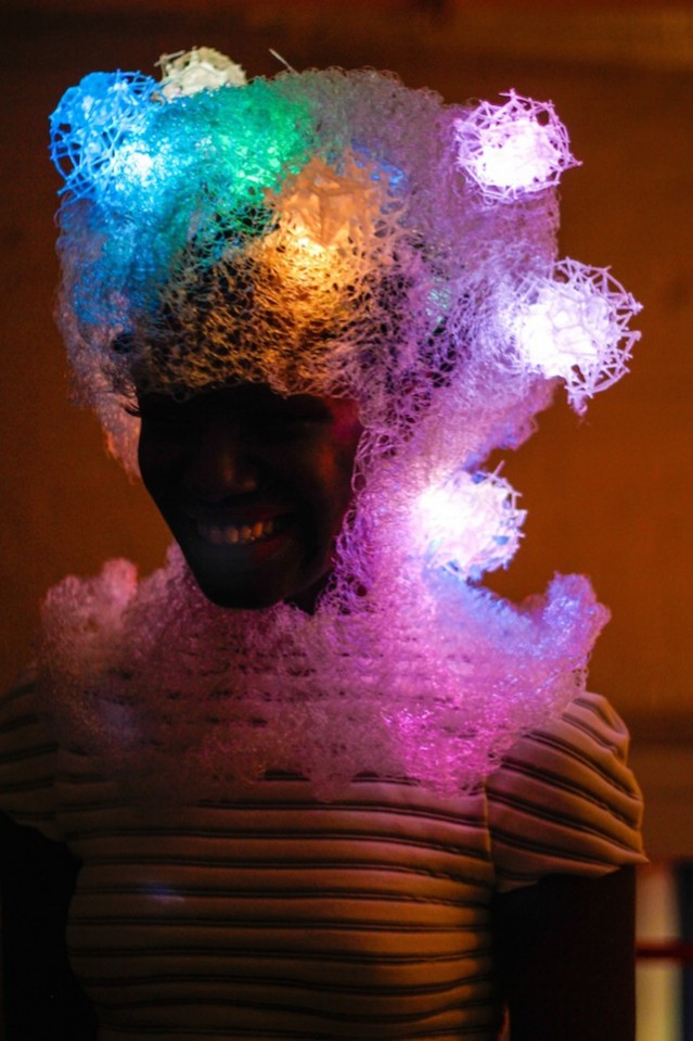 3D Hat Visualizing Brain States with Colors – Fubiz Media