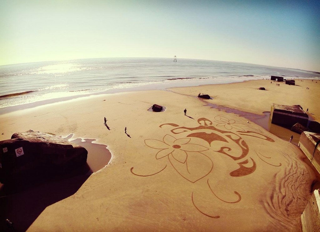 Beach Art by Jben – Fubiz Media