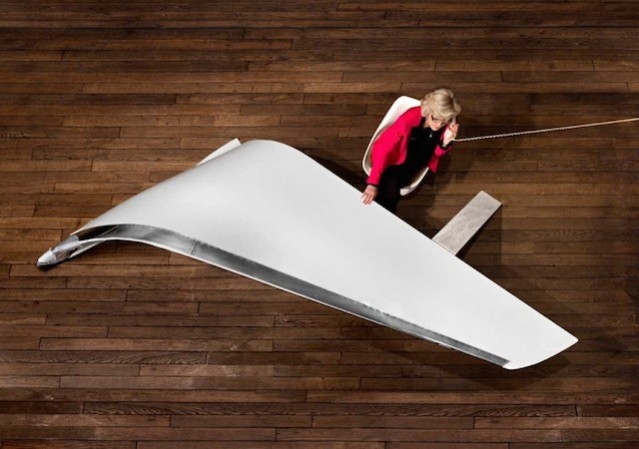 Boeing Wingtip Desk – Fubiz Media