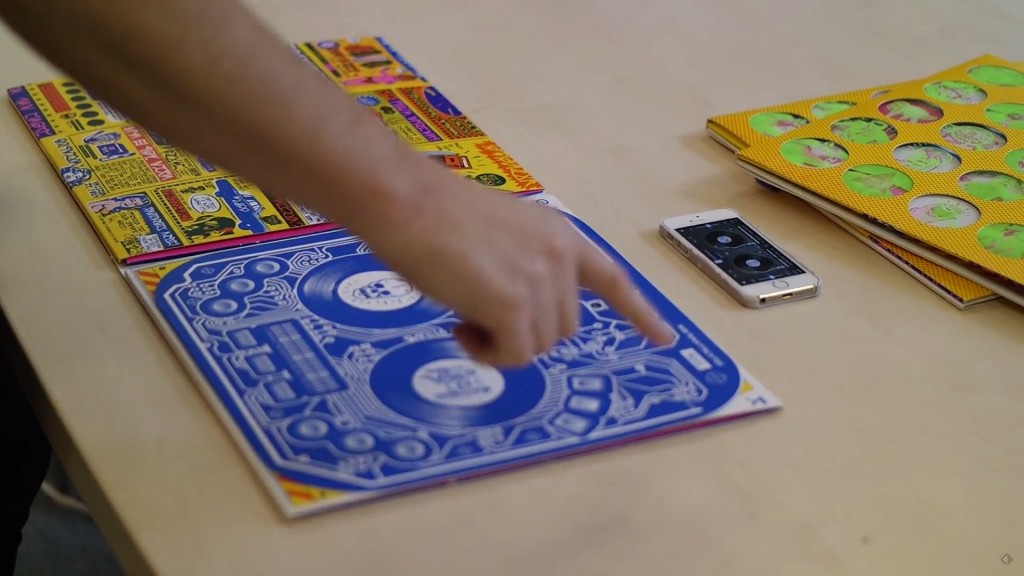 Dj QBert Interactive Album Cover – Fubiz Media