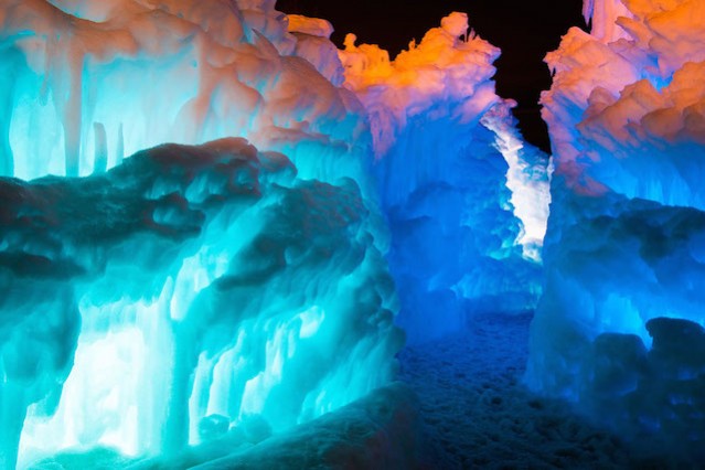Magical Fire and Ice Castle – Fubiz Media