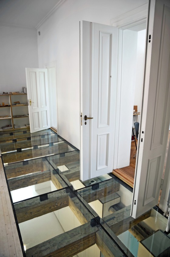 Transparent Floor Workplace – Fubiz Media