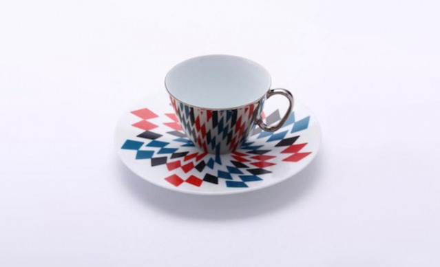 Reflective Cups Patterns – Fubiz Media