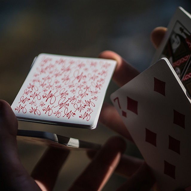 Love Me Playing Cards – Fubiz Media