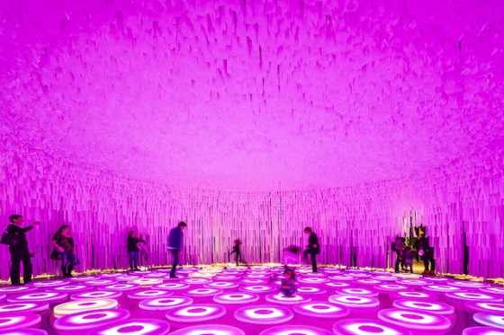 Wonderwall Luminous Installation in Lisbon – Fubiz Media