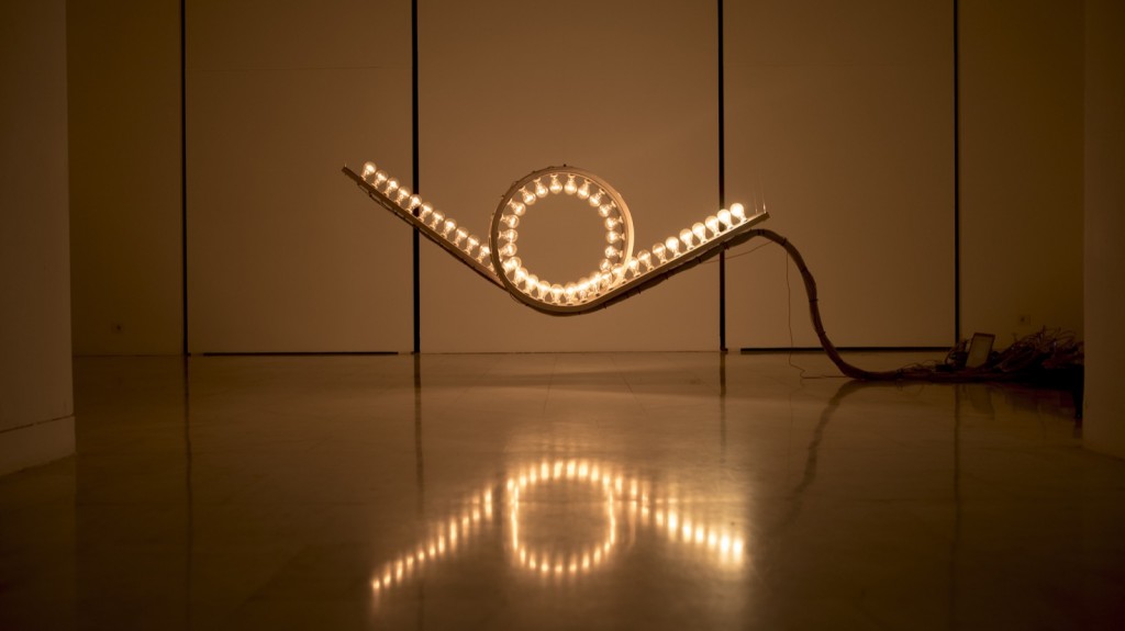 Interactive Light Using Physics Simulator – Fubiz Media