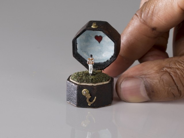 Little Scenes in Jewellery Boxes – Fubiz Media