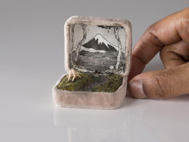 Little Scenes in Jewellery Boxes – Fubiz Media