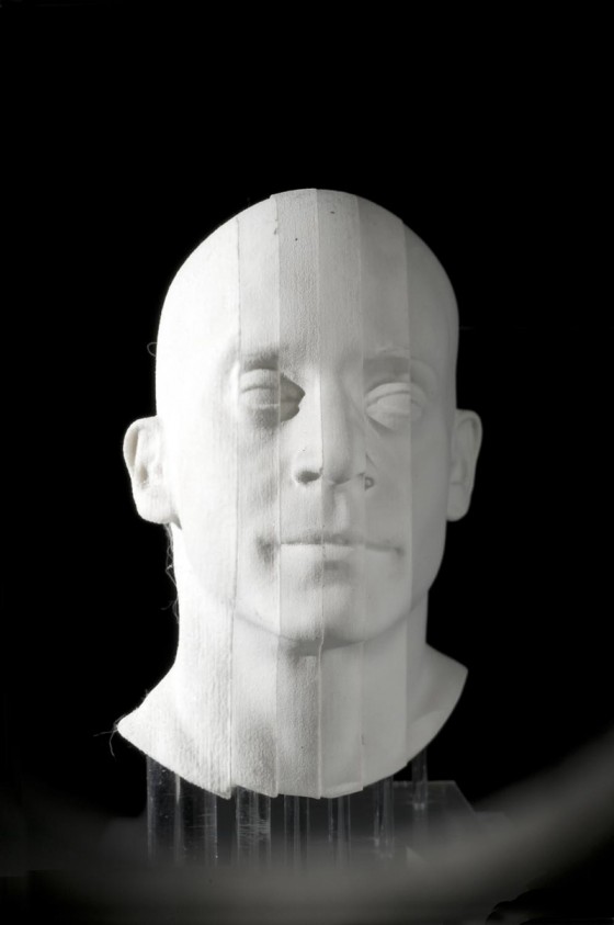 Anamorphic Head Sculptures – Fubiz Media