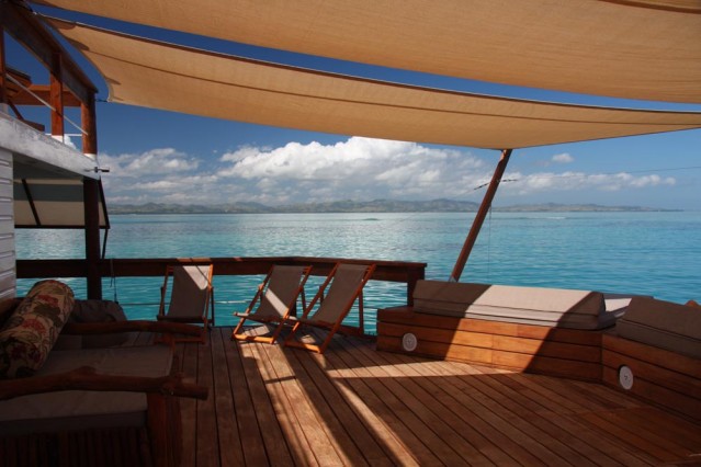 Amazing Floating Bar in Fiji – Fubiz Media