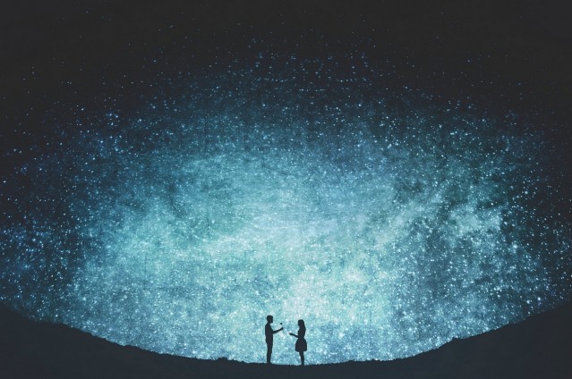 Poetic Silhouettes in Front of Magic Starry Sky – Fubiz Media
