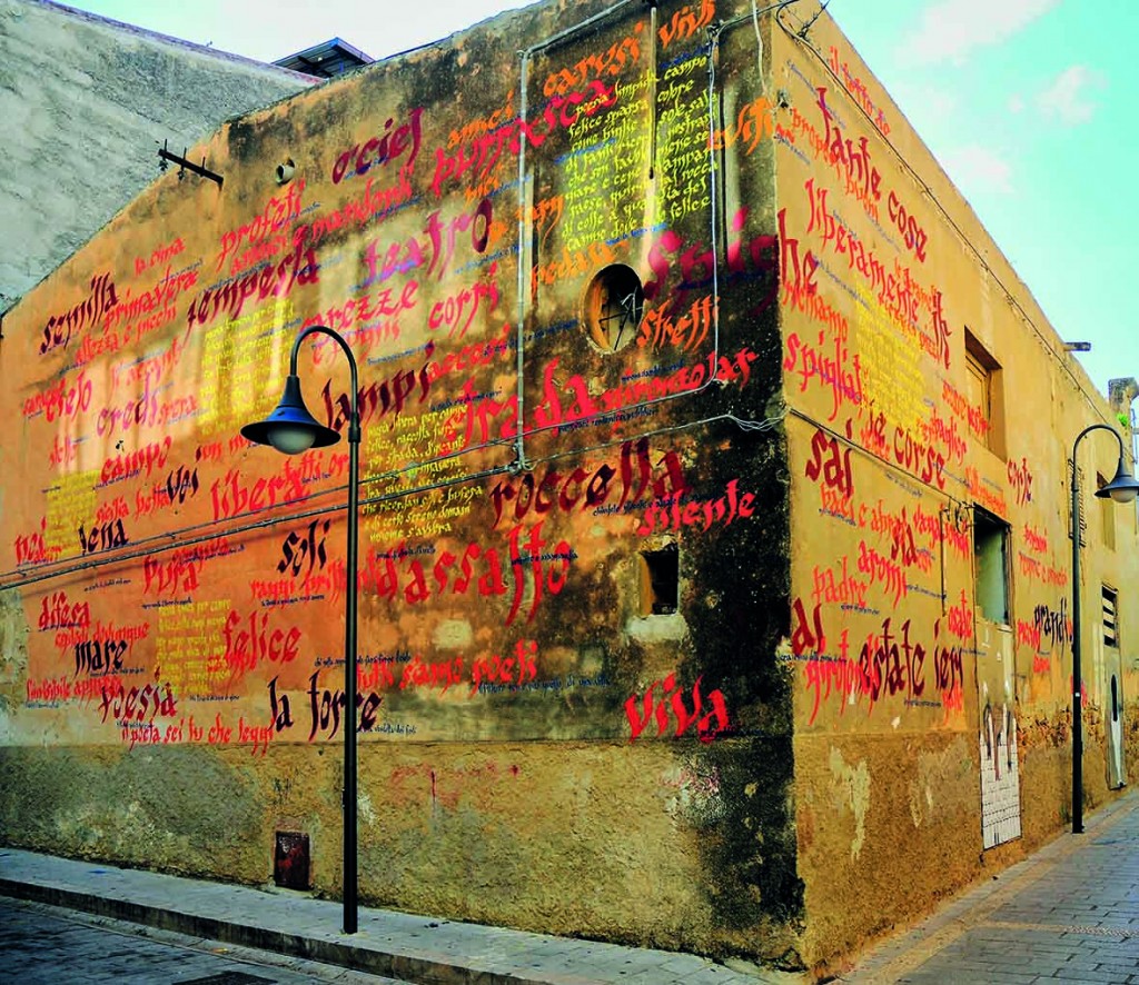 The Street Messages Book – Fubiz Media