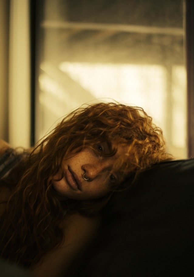 Young Women Intimate Portraits – Fubiz Media