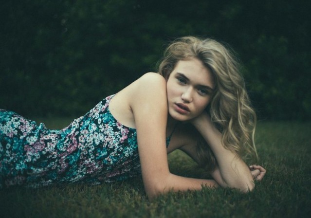 Young Women Intimate Portraits – Fubiz Media