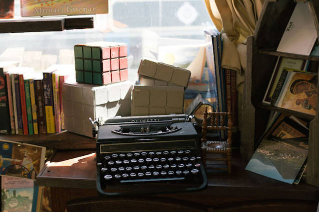 Floating Bookstore in London – Fubiz Media