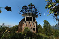 Abandoned Indonesian Church Shaped like a Chicken – Fubiz Media