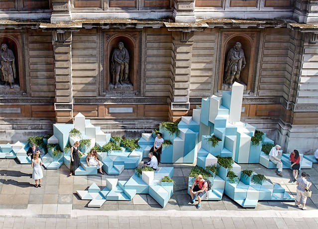 Ceramic Hill Installation in London – Fubiz Media