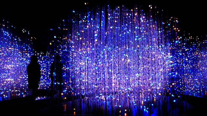 3D LED Installation Powered by Smartphone – Fubiz Media