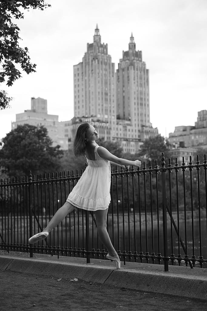 Black and White Dancers Portraits in New York City – Fubiz Media