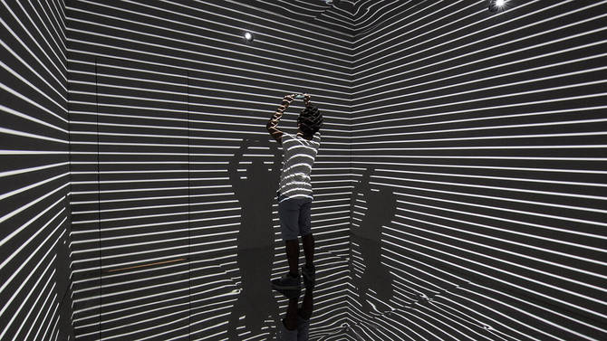 The Infinity Room Installation – Fubiz Media