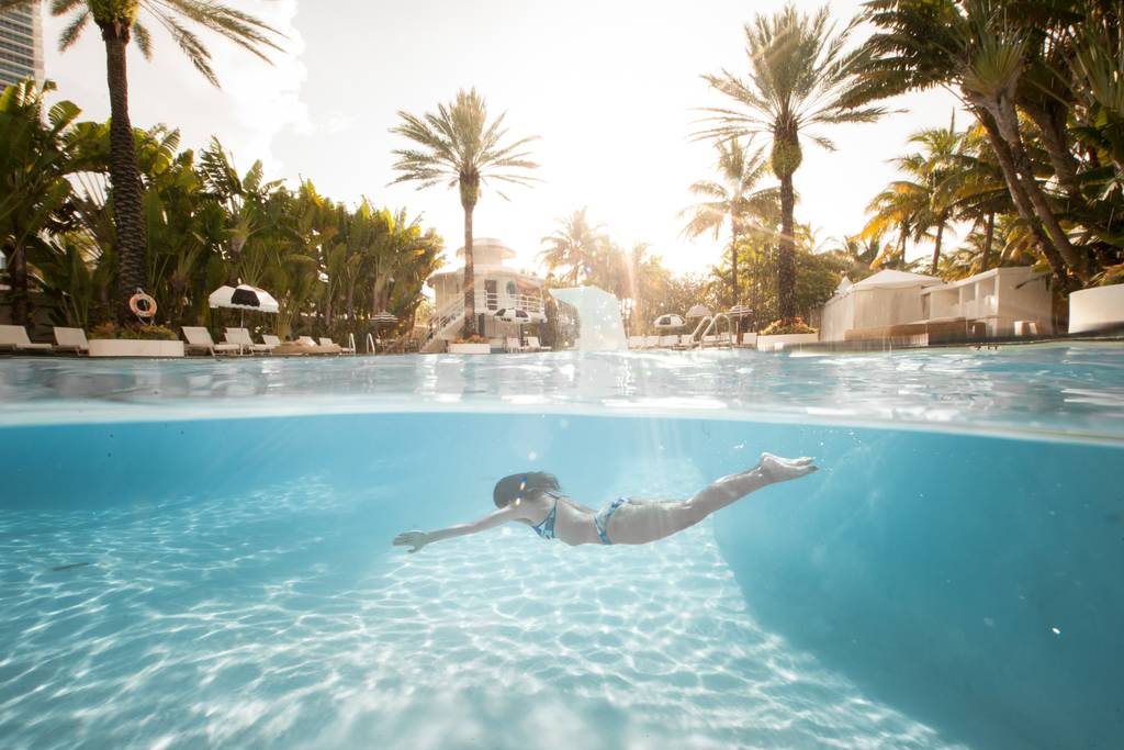 Underwater Pool Photography – Fubiz Media