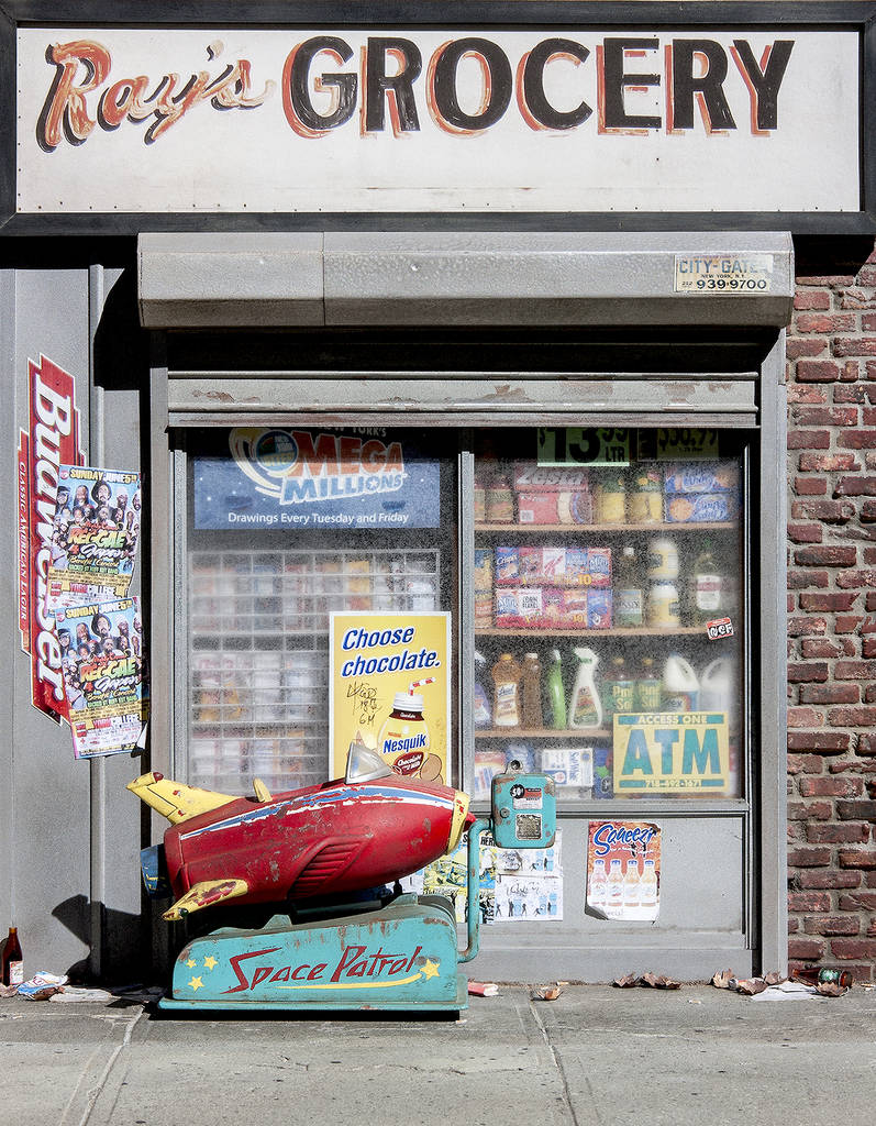 Miniature New York Storefronts – Fubiz Media