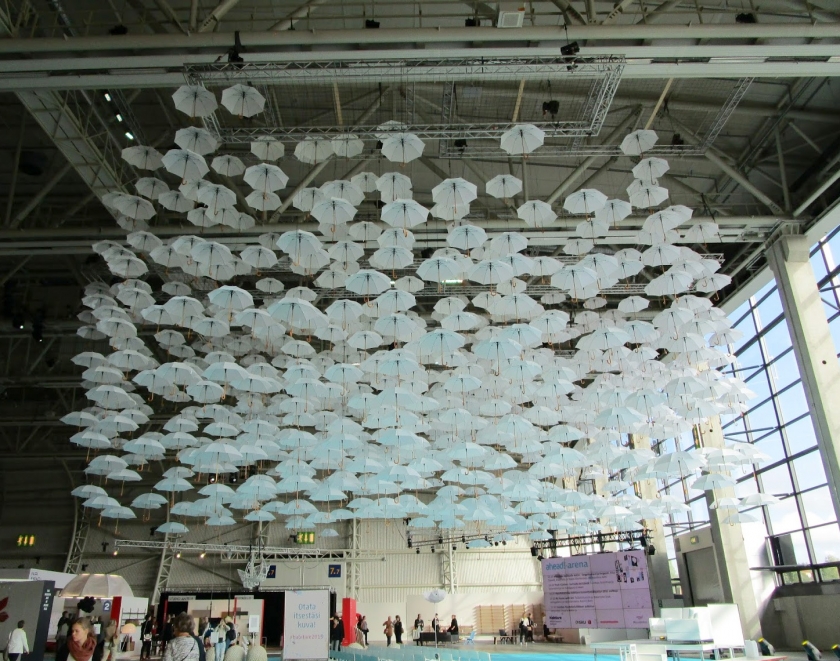 White Umbrellas Installation in Finland – Fubiz Media