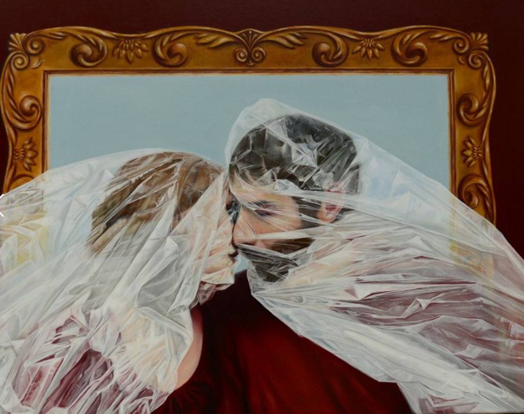 People Covered with Plastic Paintings – Fubiz Media