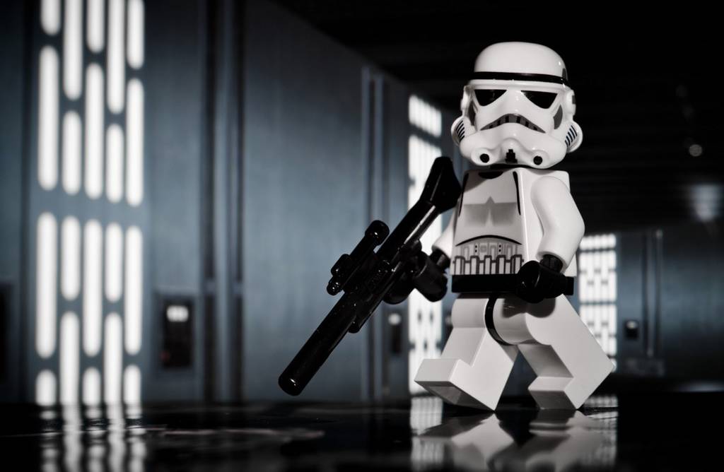 LEGO Scenes with Pop Culture Figurines – Fubiz Media