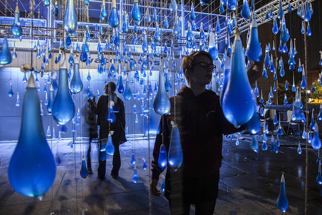 Interactive Light Rain Drops Installation – Fubiz Media
