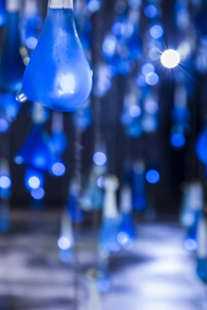 Interactive Light Rain Drops Installation – Fubiz Media