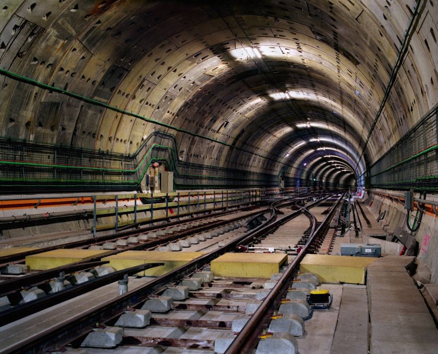 Worldwide Subway Tunnels in Photographs – Fubiz Media