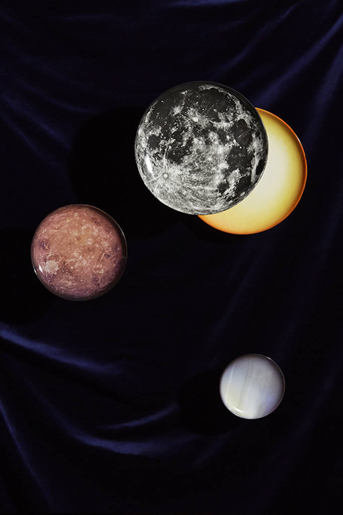 Cosmic Set of Porcelain – Fubiz Media