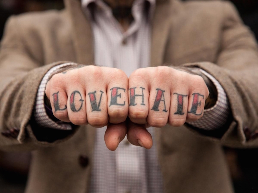 Knuckles Tattoos Series – Fubiz Media