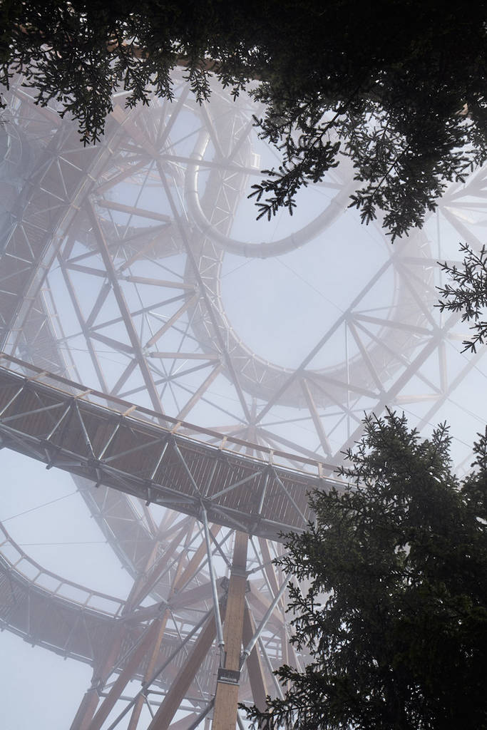 Mountaintop Skywalk & a High Slide Down in the Czech Republic – Fubiz Media