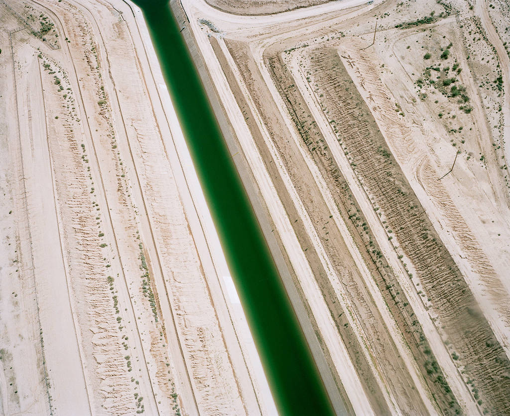 Superb Aerial Photographs of Cotton Farming in Arizona – Fubiz Media