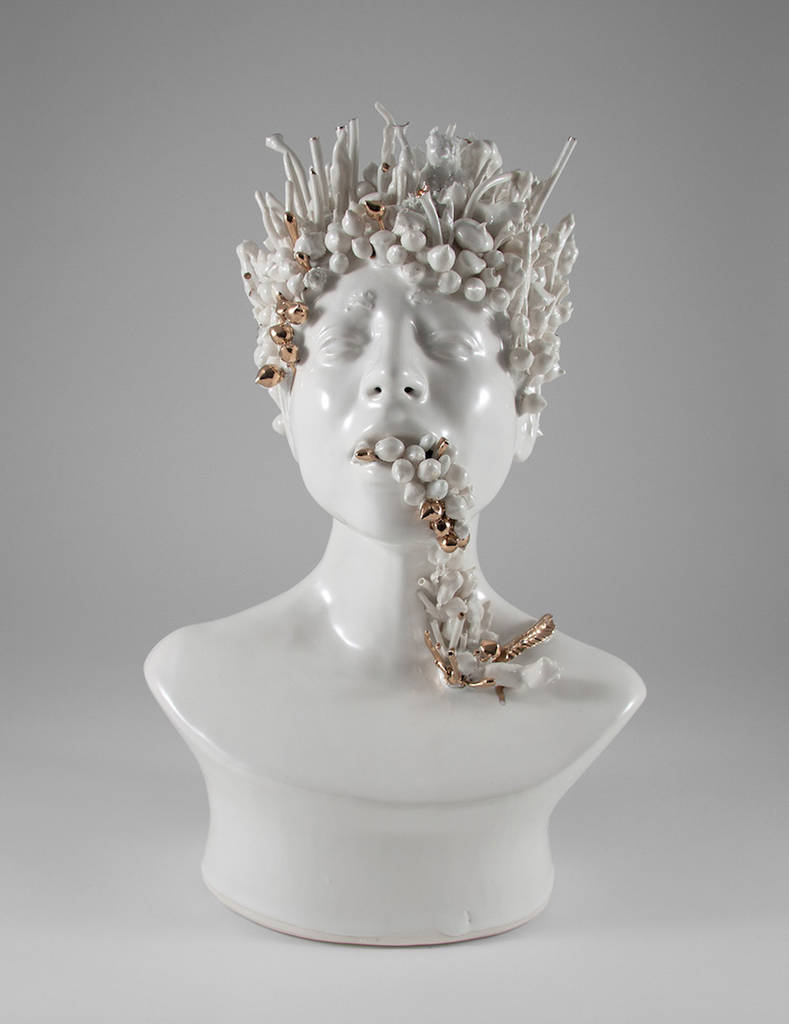 Delicate Ceramic Busts in Bloom – Fubiz Media